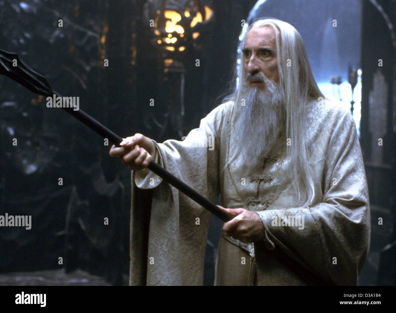 (dpa) - Christopher Lee plays the dark magician Saruman in 'The Lord ...
