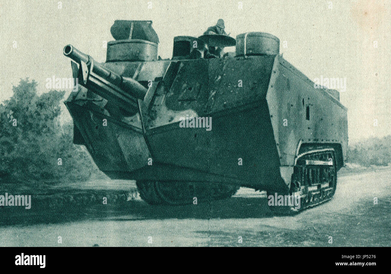 Improved French tank of 1918 Stock Photo - Alamy