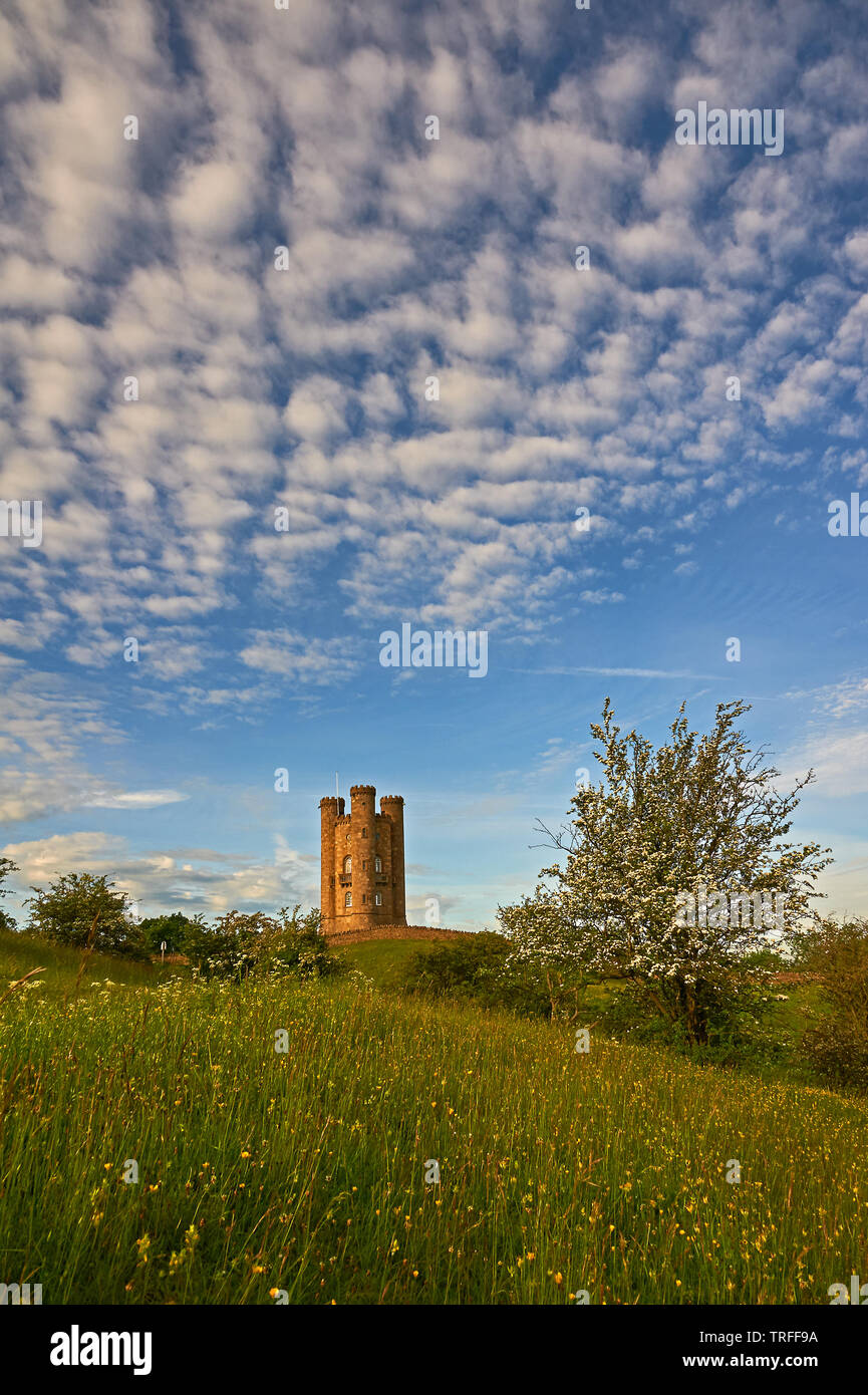 Broadway Tower stands on top of Fish Hill in the northern Cotswolds ...